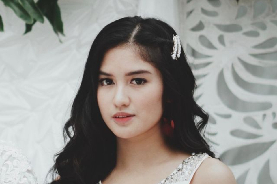 Profil dan Biodata Ochi Rosdiana: Agama, Umur, Pacar, Sinetron, IG - Hits Katadata.co.id