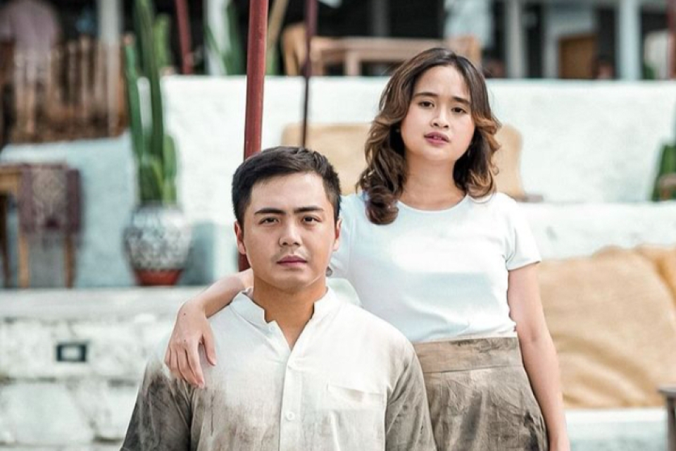 4 Fakta Gritte Agatha dan Arif Hidayat Lamaran Usai 11 Tahun Pacaran - Hits Katadata.co.id
