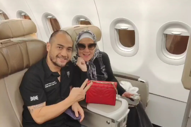 Reaksi Venna Melinda Usai Ferry Irawan Dituntut 1,5 Tahun Penjara - Hits Katadata.co.id