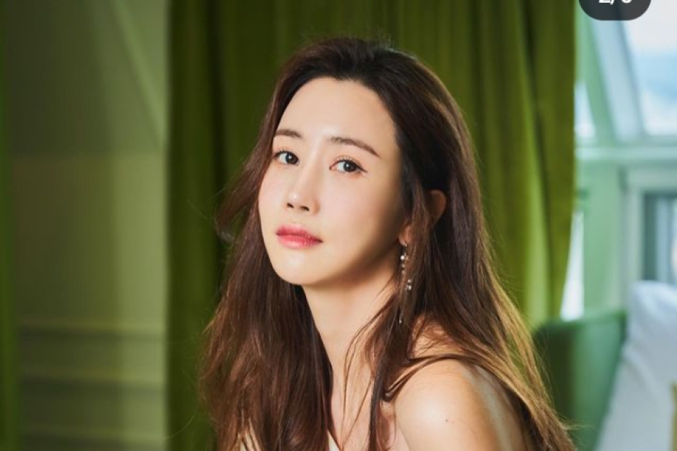 Profil dan Biodata Lee Da Hae: Agama, Drama, IG, Calon Istri Se7en - Korea Katadata.co.id