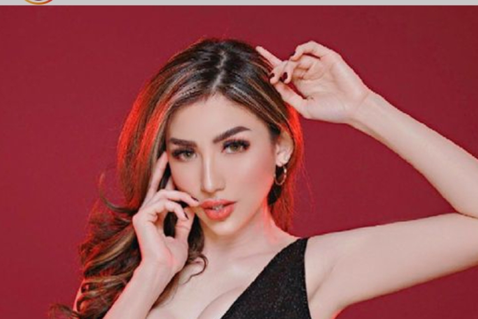 Profil dan Biodata Andiez La Nuite: Agama, Karier, Istri Iqbal Pakula ...