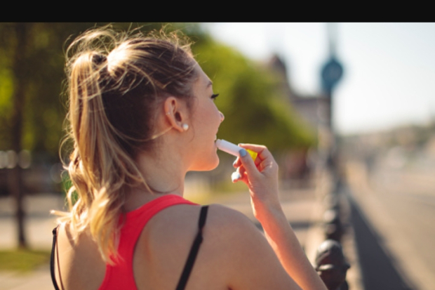 6 Tips Perawatan Bibir Agar Lembab dan Merah Alami - Lifestyle Katadata.co.id