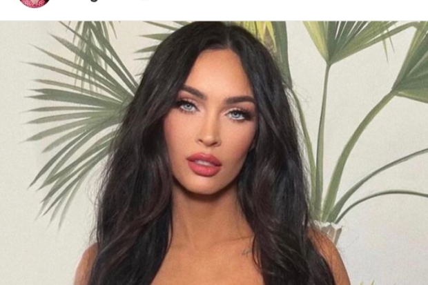 Insecure dengan Tubuhnya, Megan Fox Derita Body Dysmorphic Disorder ...