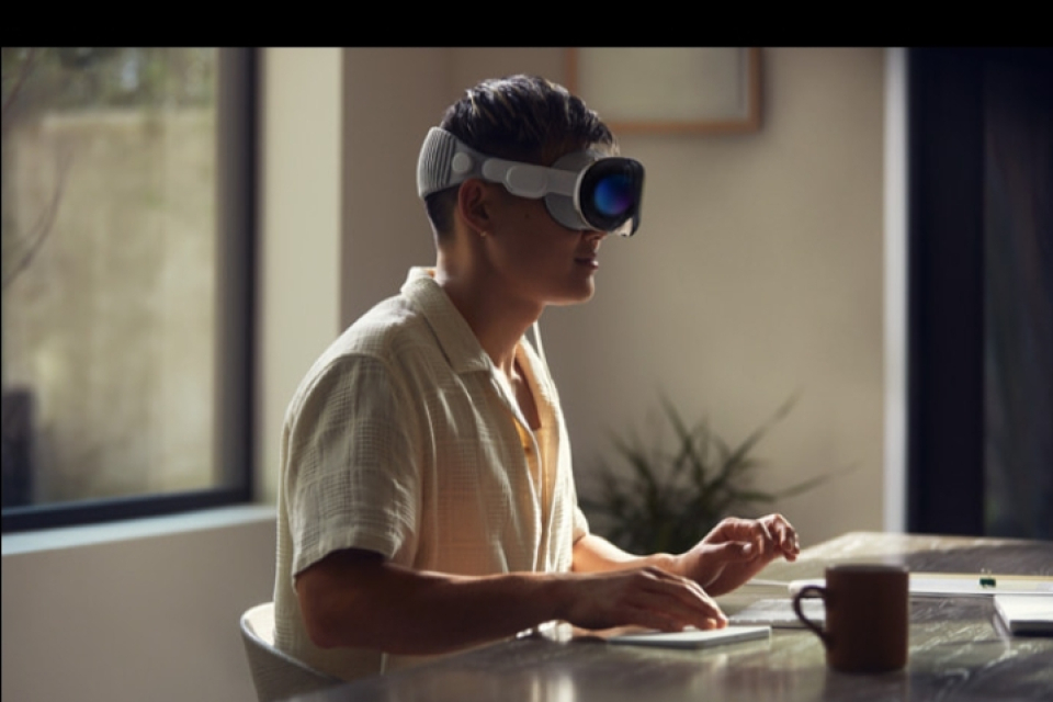 Spesifikasi dan Harga Vision Pro, Kacamata AR/VR Apple - Lifestyle ...