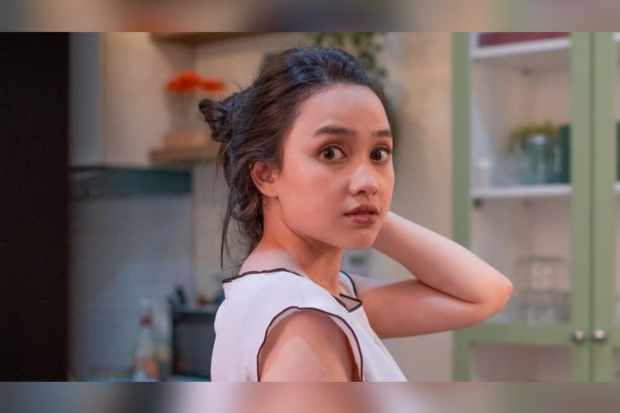 Profil dan Biodata Anjani Dina: Agama, Suami, Karier, Film, Akun IG - Hits Katadata.co.id