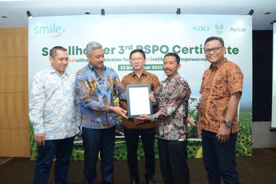 Program SMILE Raih Sertifikat RSPO Tahun Ketiga - Industri Katadata.co.id