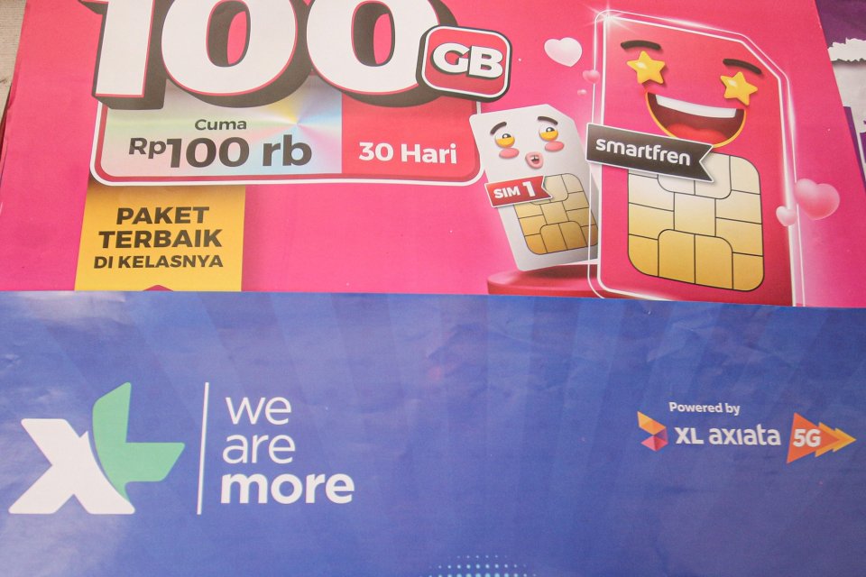 Nasib Pelanggan Setelah XL Axiata dan Smartfren Merger - Teknologi Katadata.co.id