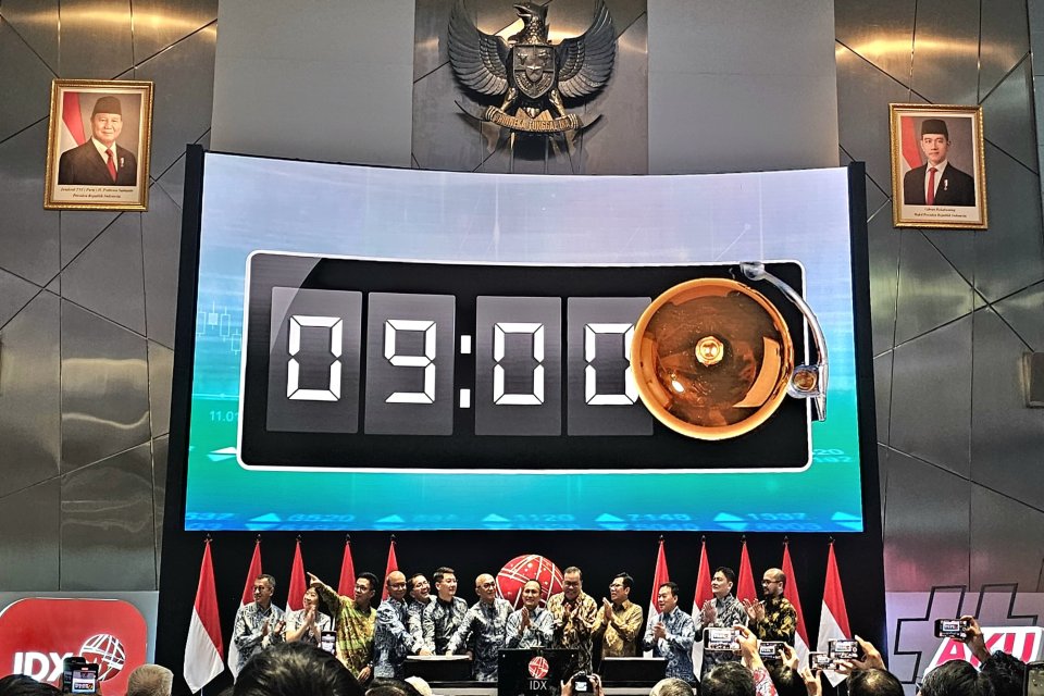 Oversubscribed 323 Kali, Saham DAAZ Melesat 25% di Debut IPO - Bursa ...