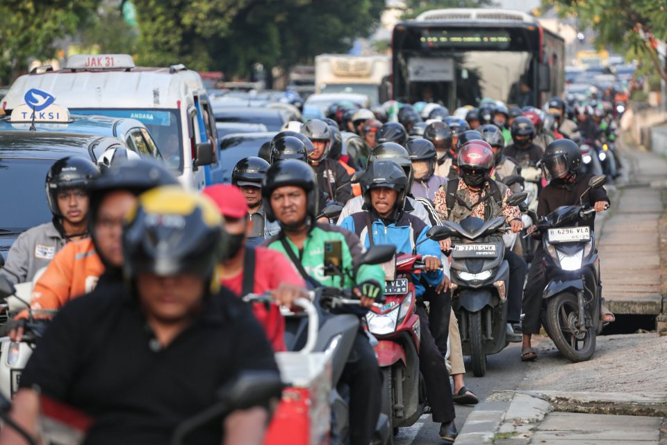 Pramono Libatkan Menteri PU untuk Atasi Kemacetan di Jalan TB Simatupang - Industri Katadata.co.id