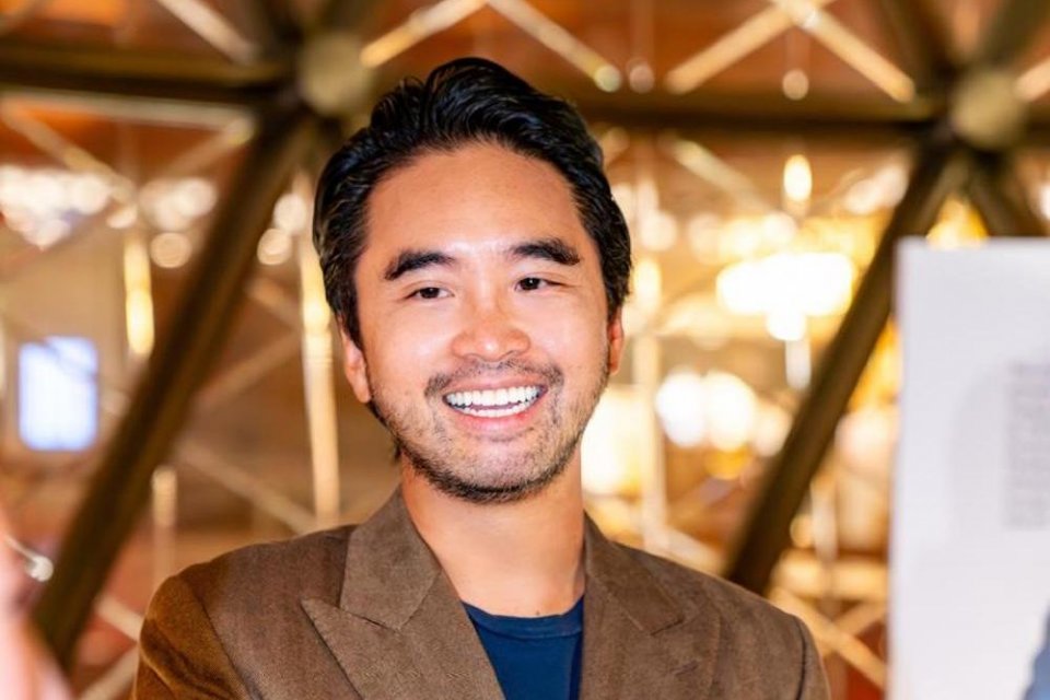 Dorong Industri Transformatif, Adrian Cheng Luncurkan ALMAD Group ...