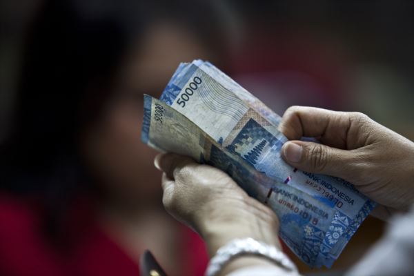 2014, Rupiah Diprediksi Jadi yang Terkuat di Asia - Katadata.co.id
